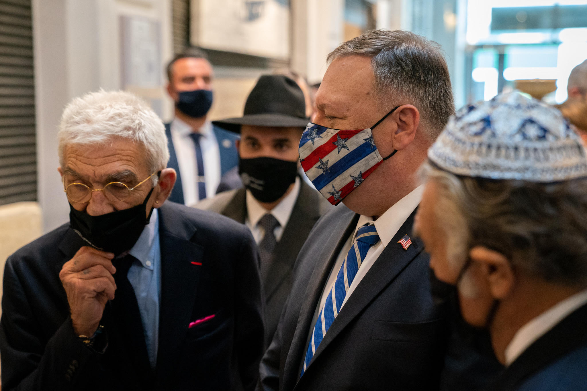 Η ΚΑΤΑΠΤΥΣΤΗ ΔΗΛΩΣΗ ΤΟΥ ΠΟΜΠΕΟ ΠΟΥ ΑΦΗΣΕ …..ΑΦΩΝΟ ΤΟΝ ΕΛΛΗΝΑ ...