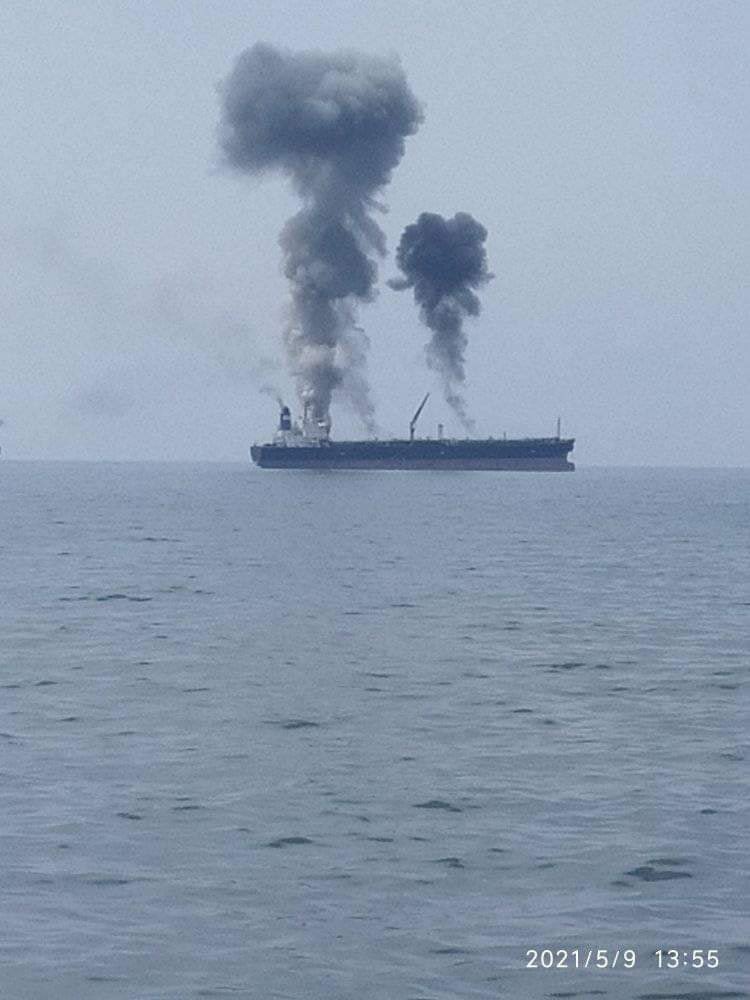 Εκρήξεις σε δεξαμενόπλοιο στ΄ανοιχτά της Ταρτούς-Baniyas.Και πυρκαγιά ...